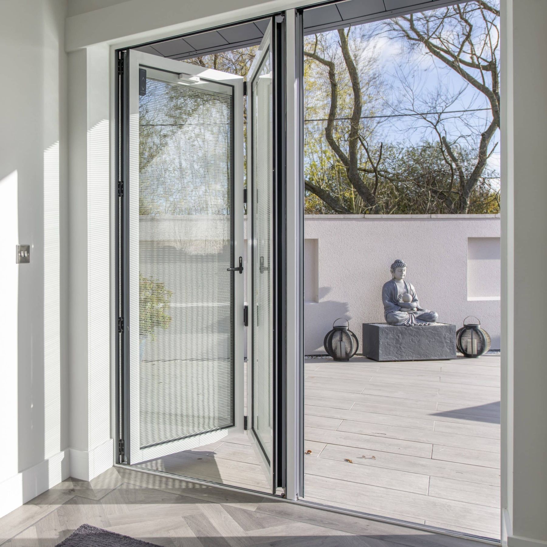 Integral Blinds Solutions | Alexander Windows