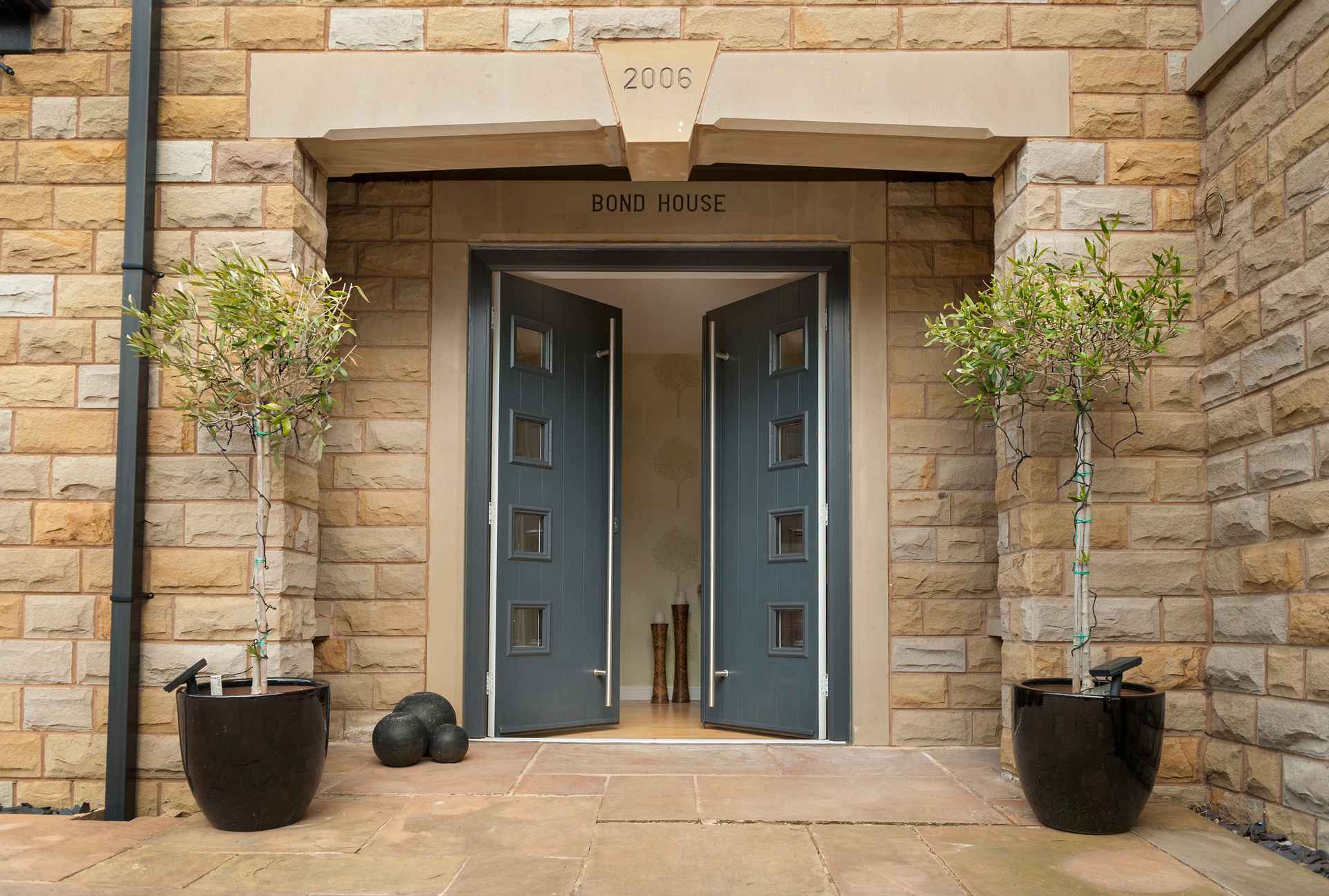 Make an entrance: contemporary front door design