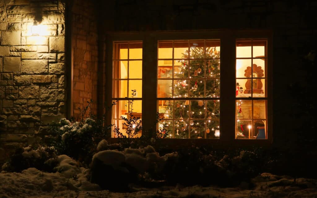 A tree in the window: the perfect traditional Christmas - Alexander Windows